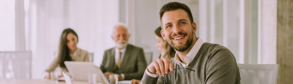 Directeur des ressources humaines : métiers, études, salaires...